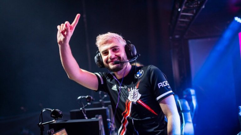 Mixwell Launches Esports Organization - Otakar Esports