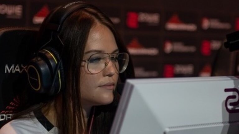 Top Female CSGO Players (2024) » Meet the Best Female Pros
